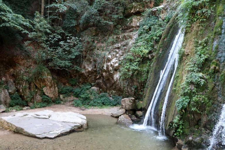 ΟΙ ΚΑΤΑΡΡΑΚΤΕΣ ΤΗΣ ΒΑΡΒΑΡΑΣ ΣΤΗΝ ΟΡΕΙΝΗ ΧΑΛΚΙΔΙΚΗ - Runvel