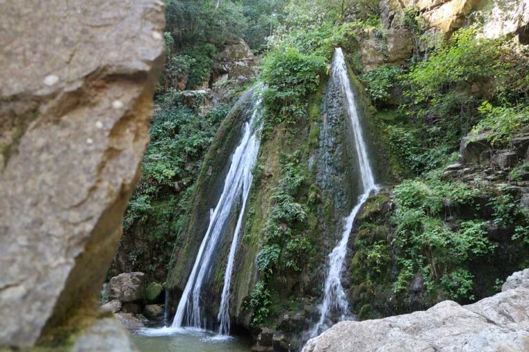 ΟΙ ΚΑΤΑΡΡΑΚΤΕΣ ΤΗΣ ΒΑΡΒΑΡΑΣ ΣΤΗΝ ΟΡΕΙΝΗ ΧΑΛΚΙΔΙΚΗ - Runvel